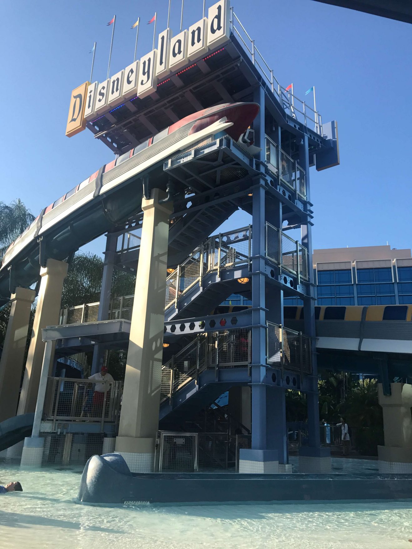 Disneyland from the Eyes of a Disney World Addict