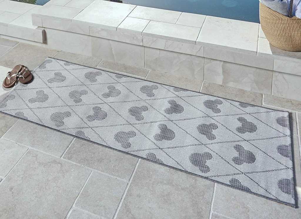 10 Ways to Add Disney Magic to Your Garden