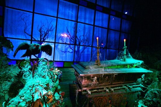 13 Chilling Fun Facts About The Haunted Mansion!