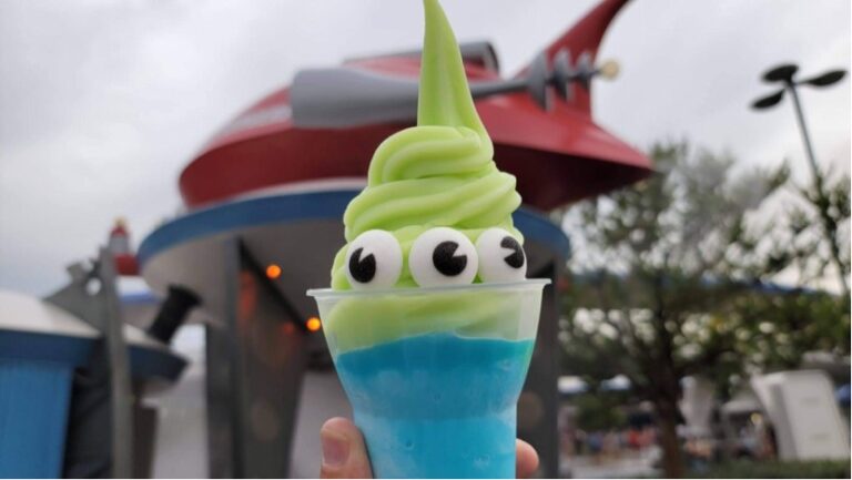 Top 10 Disney Dole Whip Flavors At Disney World!