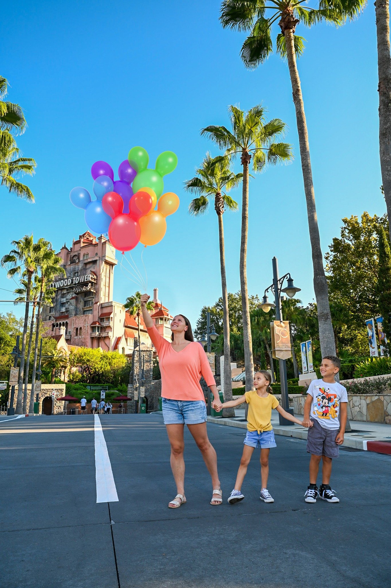 Exclusive Disney PhotoPass Magic Shots Available at Disney World