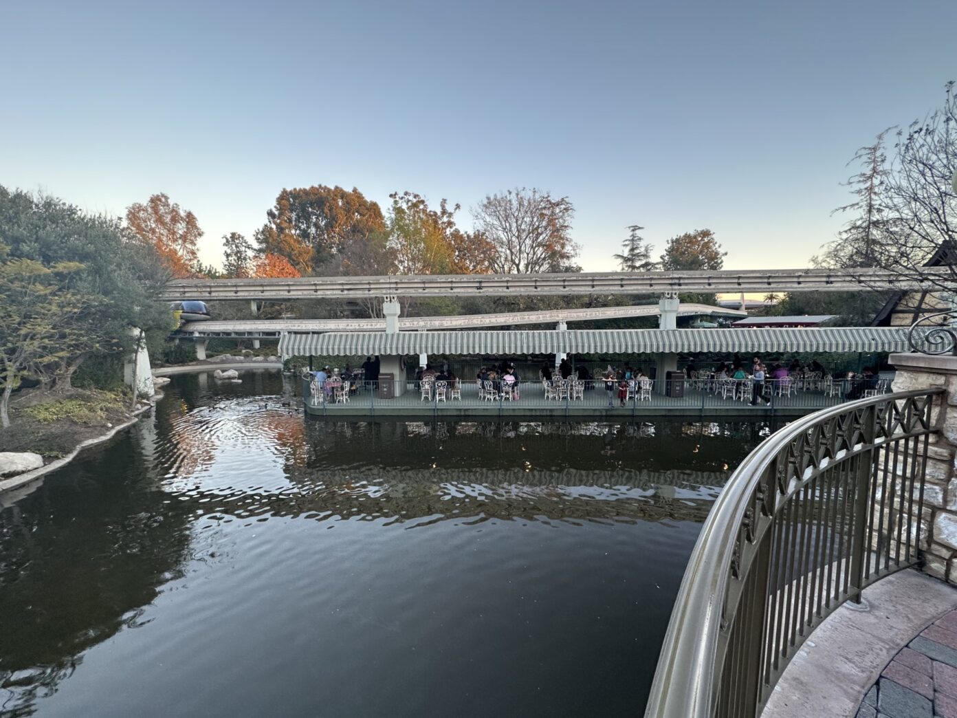 Top 10 Quiet Spots at the Disneyland Resort