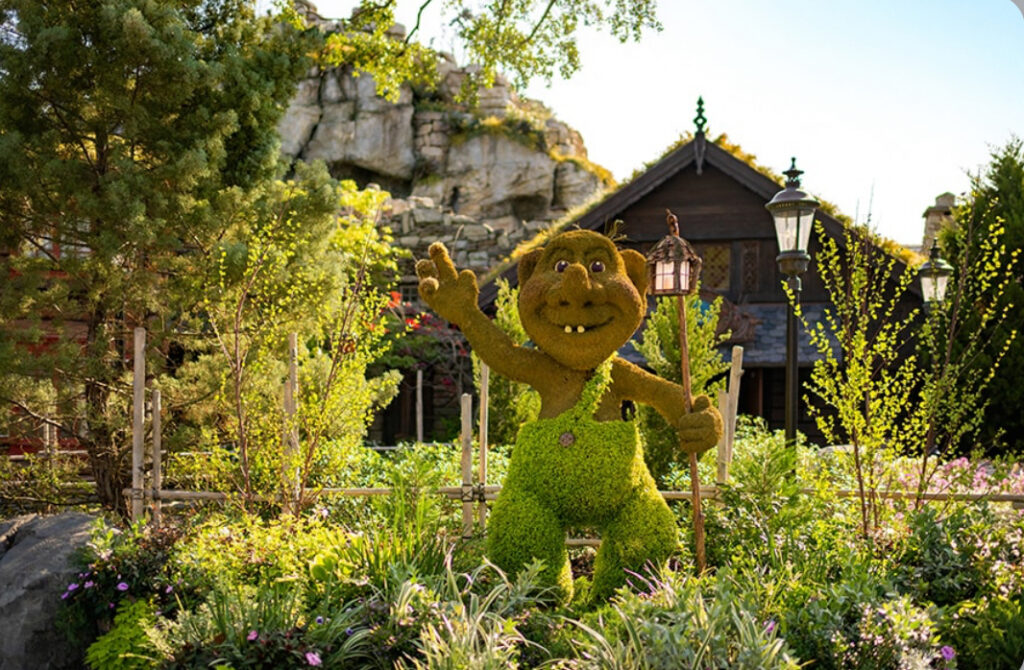 Disney Topiaries: Where Bushes Bloom into Beloved Characters!